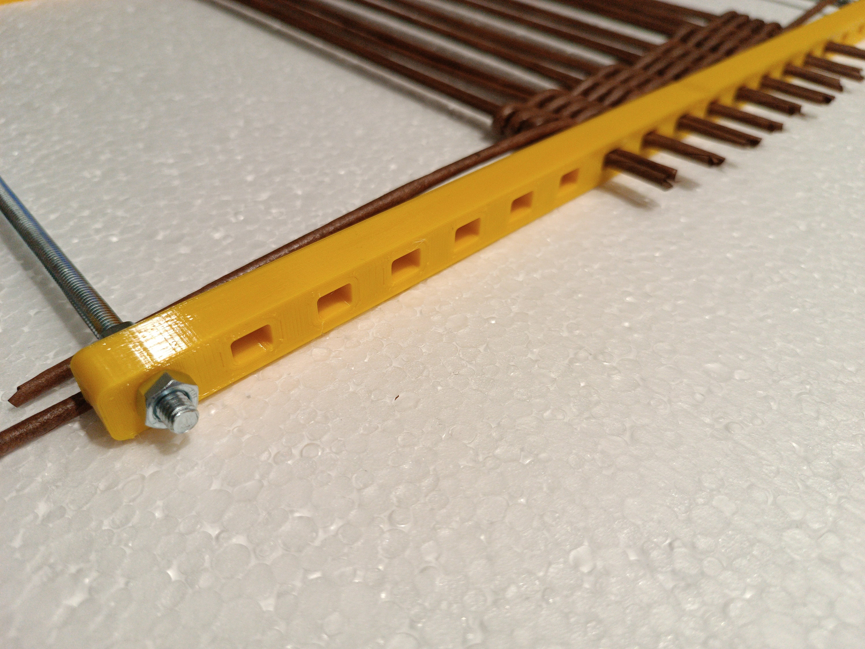 Machine for Weaving Rattan, Paper, Jute. Machine for Weaving Baskets ...