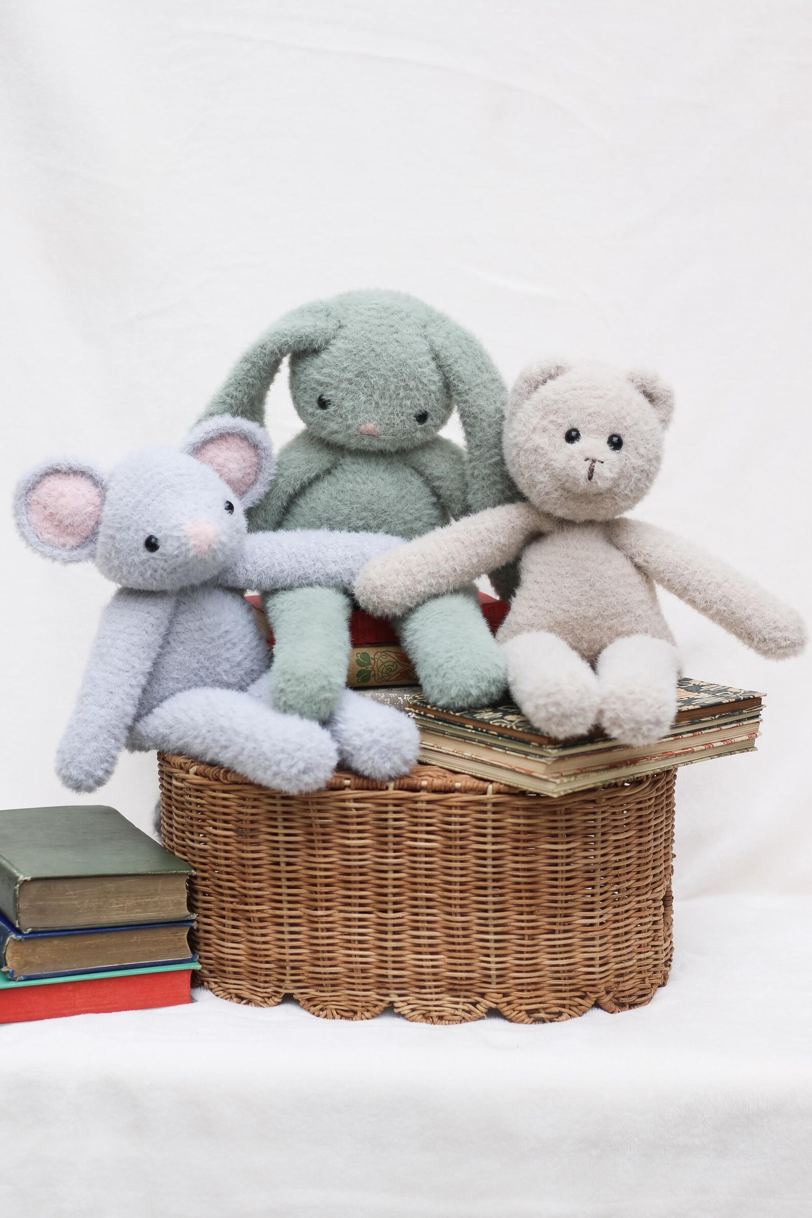 Crochet PATTERN & VIDEO / Amigurumi Classic Crochet Bunny / Crochet ...
