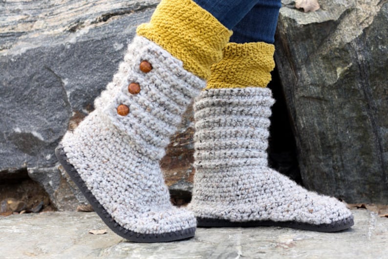 Crochet Pattern / Cozy Ugg Style Boots / DIY Woman Boot / Crochet Shoes ...