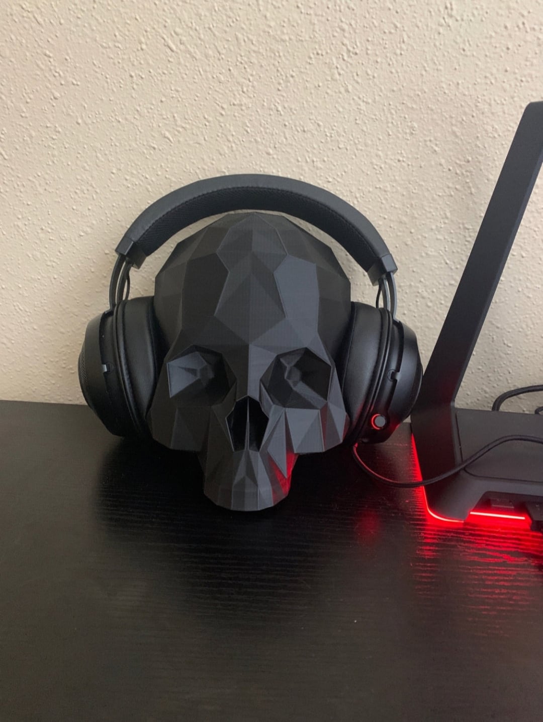 Skull Headphone Stand - Etsy UK