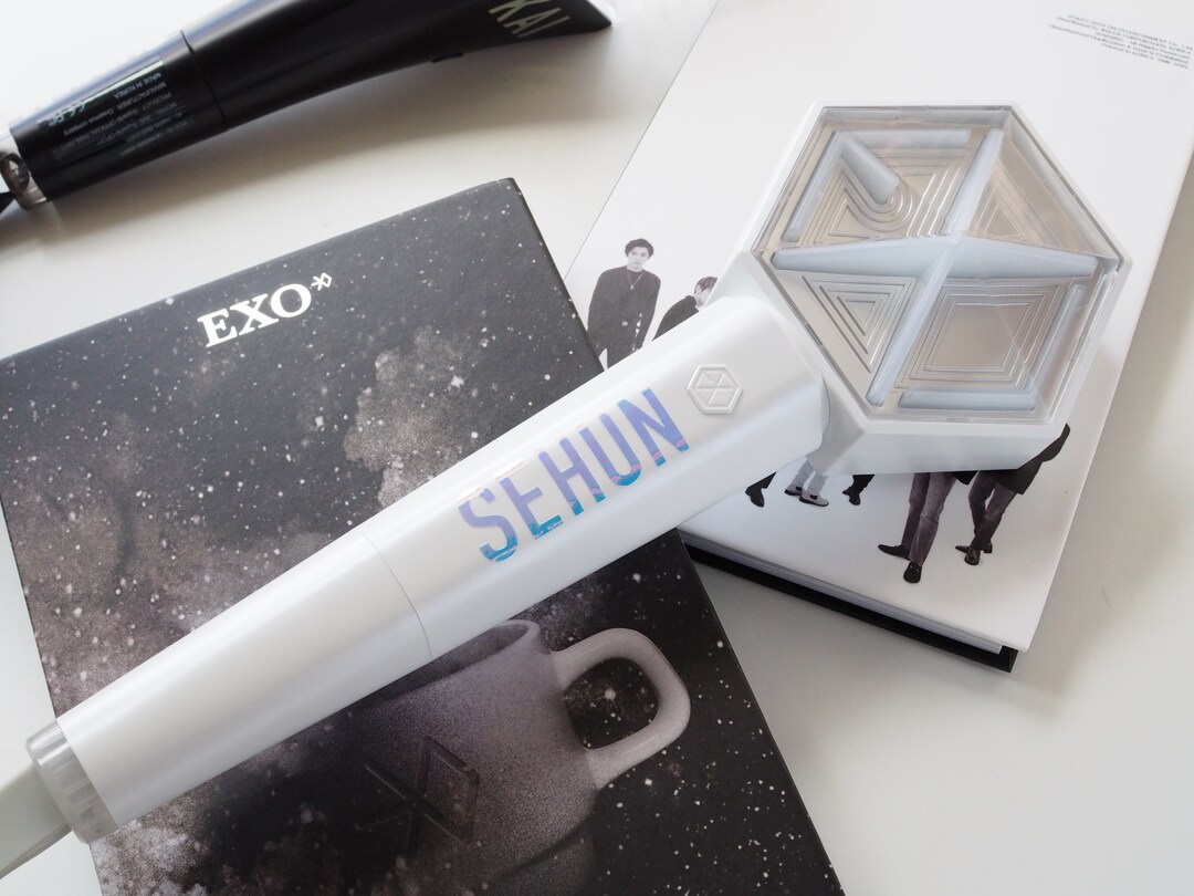 HOLOGRAPHIC EXO Fanlight Sticker - Etsy
