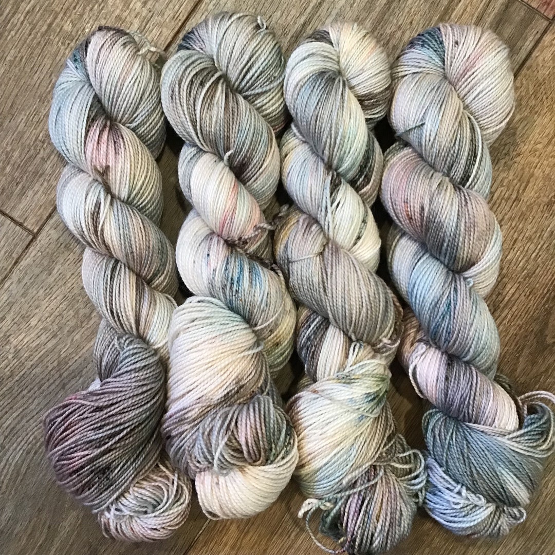 Shell Seeker 400yds, Squish Me Base, Fingering Weight . Handdyed in ...