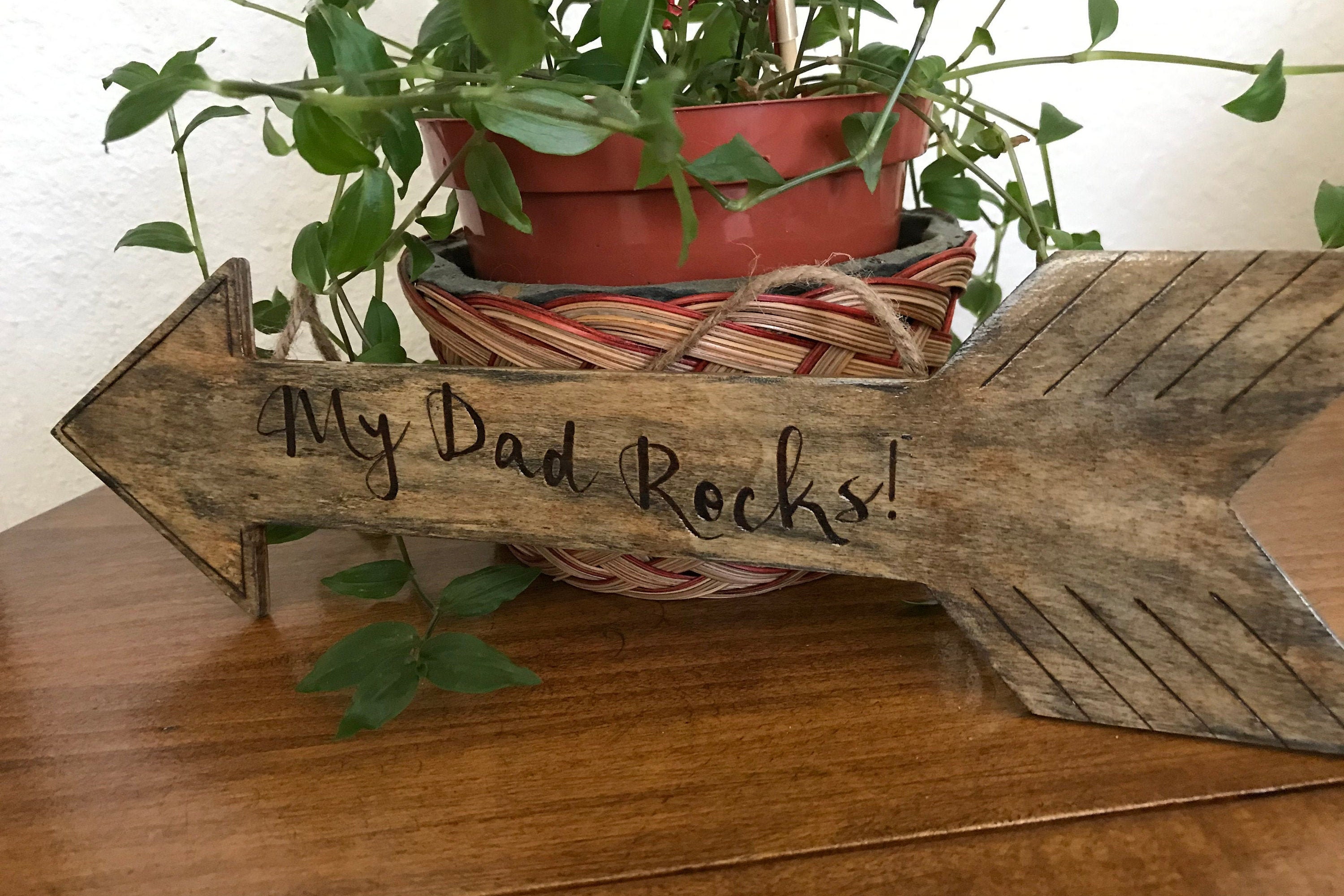 Father's Day Gift/hanging Arrow Sign With Jute Rope/my Dad Rocks! - Etsy