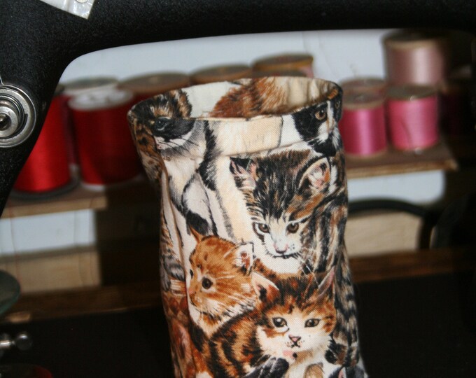 Reversable Twist-a-way Travel Thread Bin/ Thread Catcher / Collapsible ...