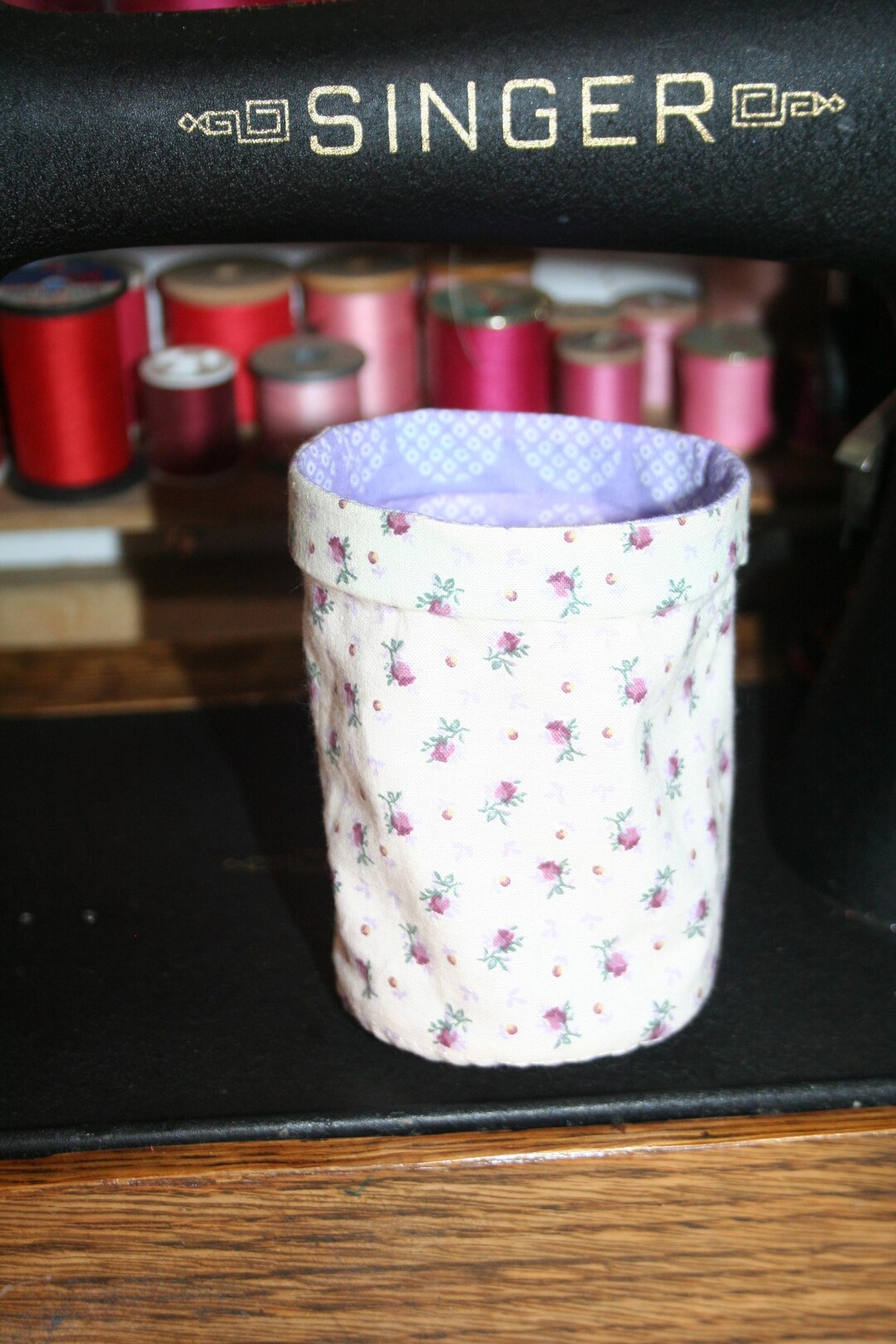Purple Roses Twist-a-way Travel Thread Bin/ Collapsible / Foldaway ...