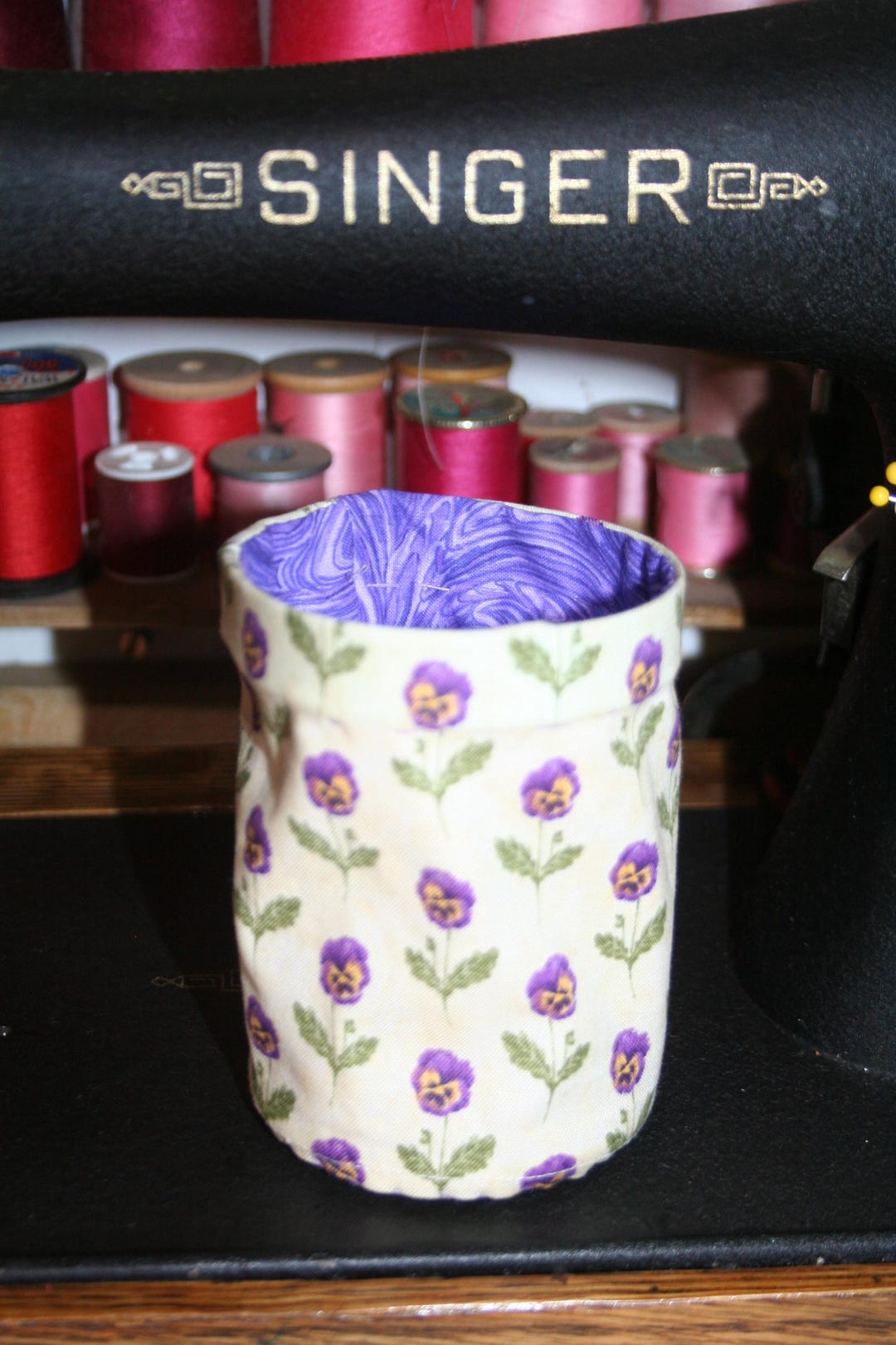 Pansies Twist-a-way Travel Thread Bin/ Collapsible / Foldaway Thread ...