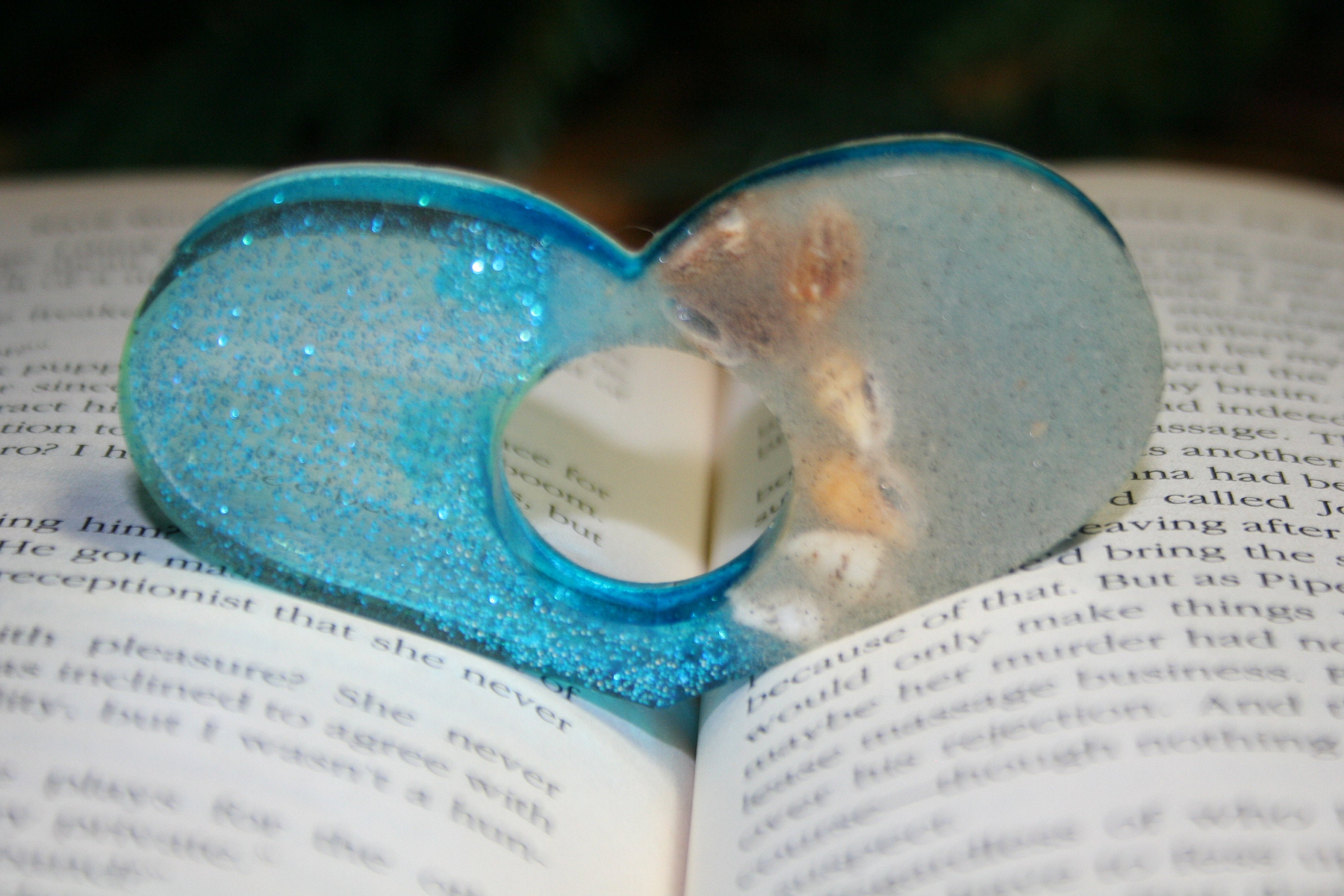 Beautifully Crafted Resin Book Holders. Blue Sandy Shells - Etsy