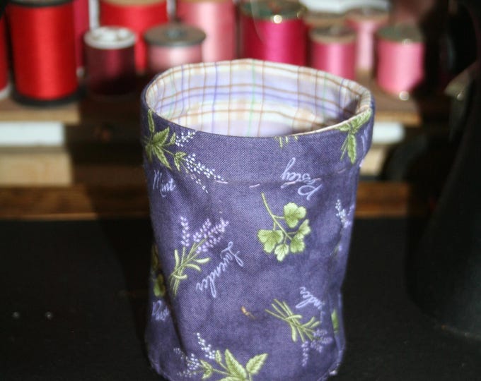 Lavender Twist-a-way Travel Thread Bin/ Collapsible / Foldaway Thread ...