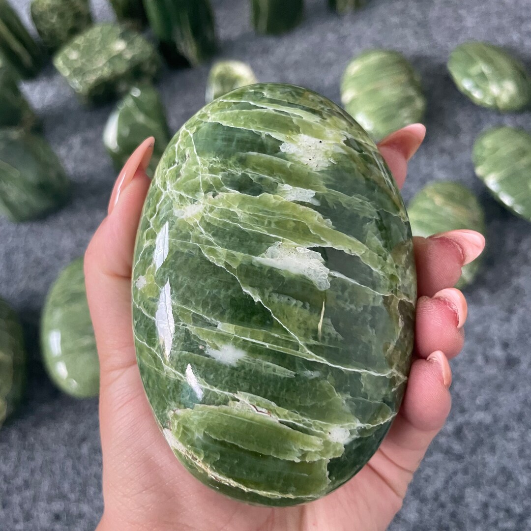 Premium Tremolite Large Crystal Palmstone Healing Crystal Healing ...