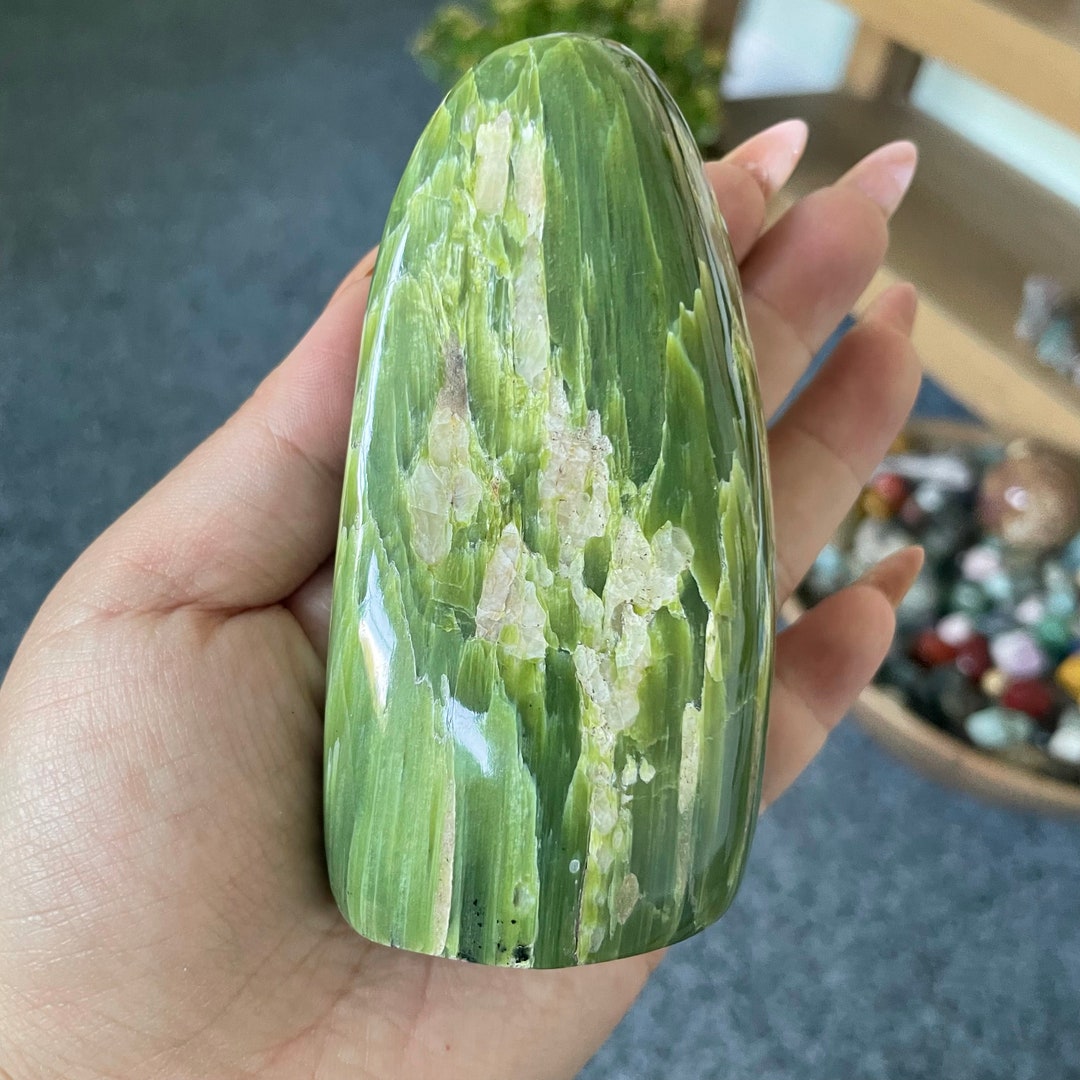 Premium Tremolite Large Crystal Palmstone Healing Crystal Healing ...