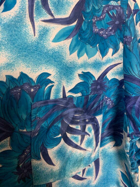 1960s Hawaiian Blue Flower Shirt - Gem