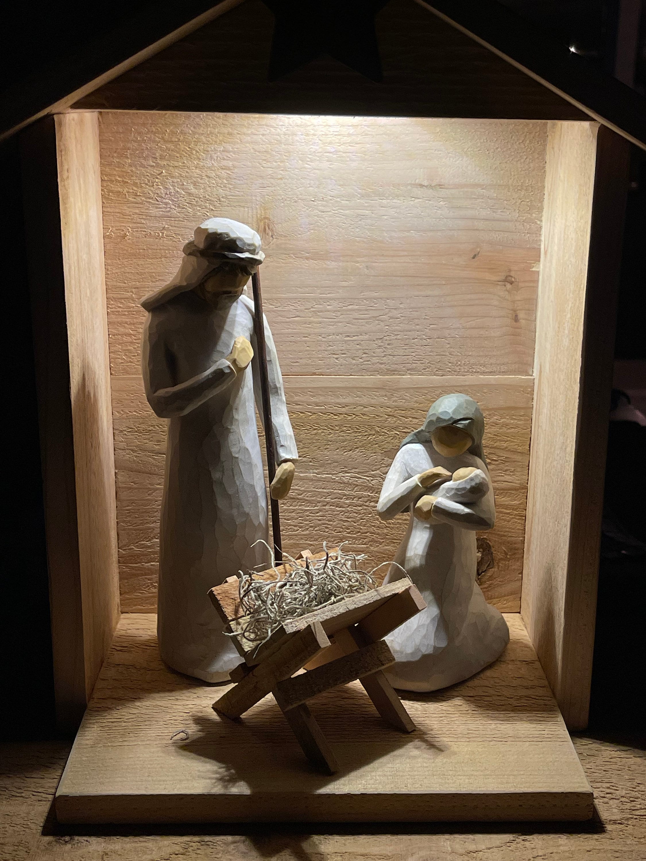 Handmade Rustic Redwood Manger or Cradle for Willow Tree Nativity - Etsy