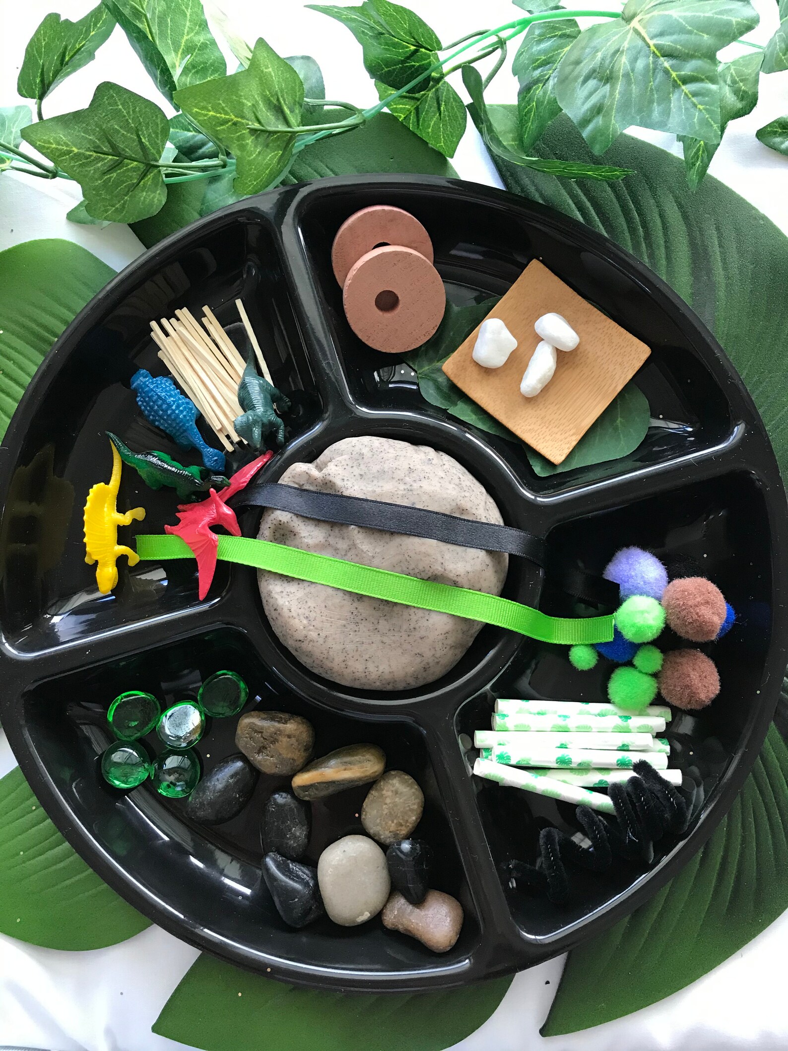 Prehistoric Dinosaurs Themed playdough kits for open-ended | Etsy