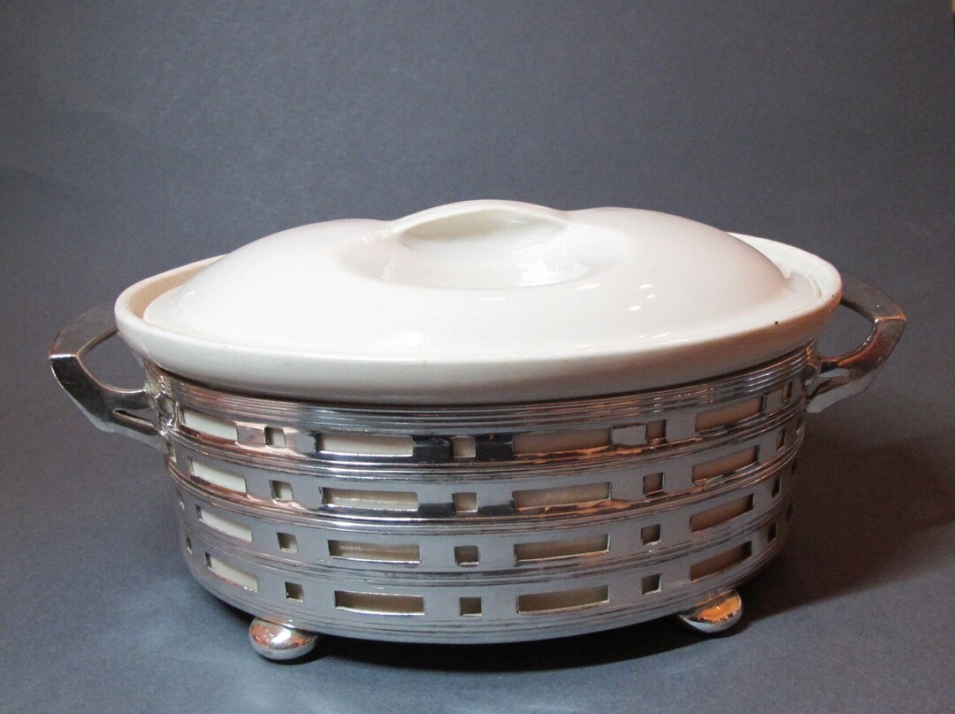 Guernsey Cooking Ware, White Saucepan and Metal Stand (EPBN), England ...