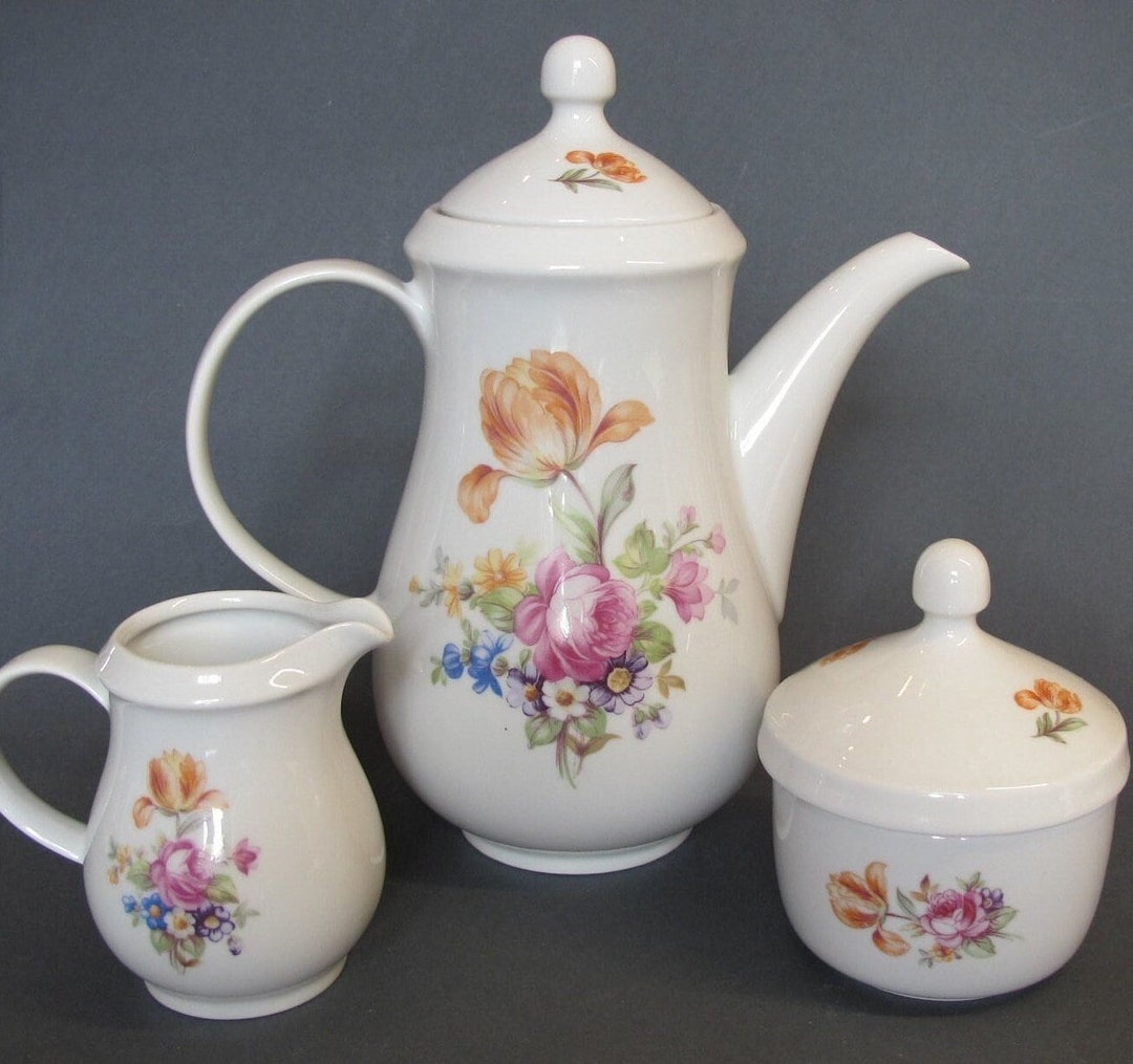 Kahla, Teapot or Coffee Pot, Sugar Bowl and Cream Pot in Fine Porcelain ...
