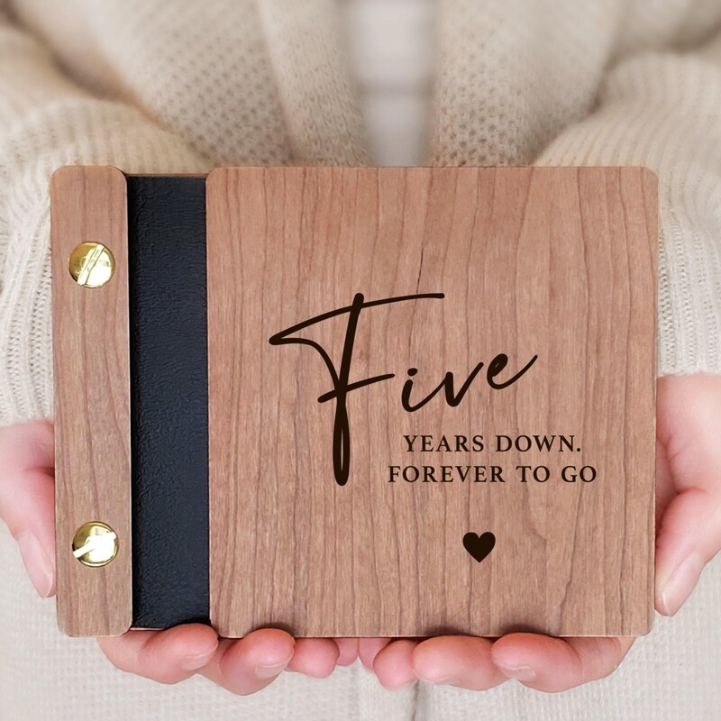 Couples 5th Wedding Anniversary Gifts - 60+ Gift Ideas for 2026