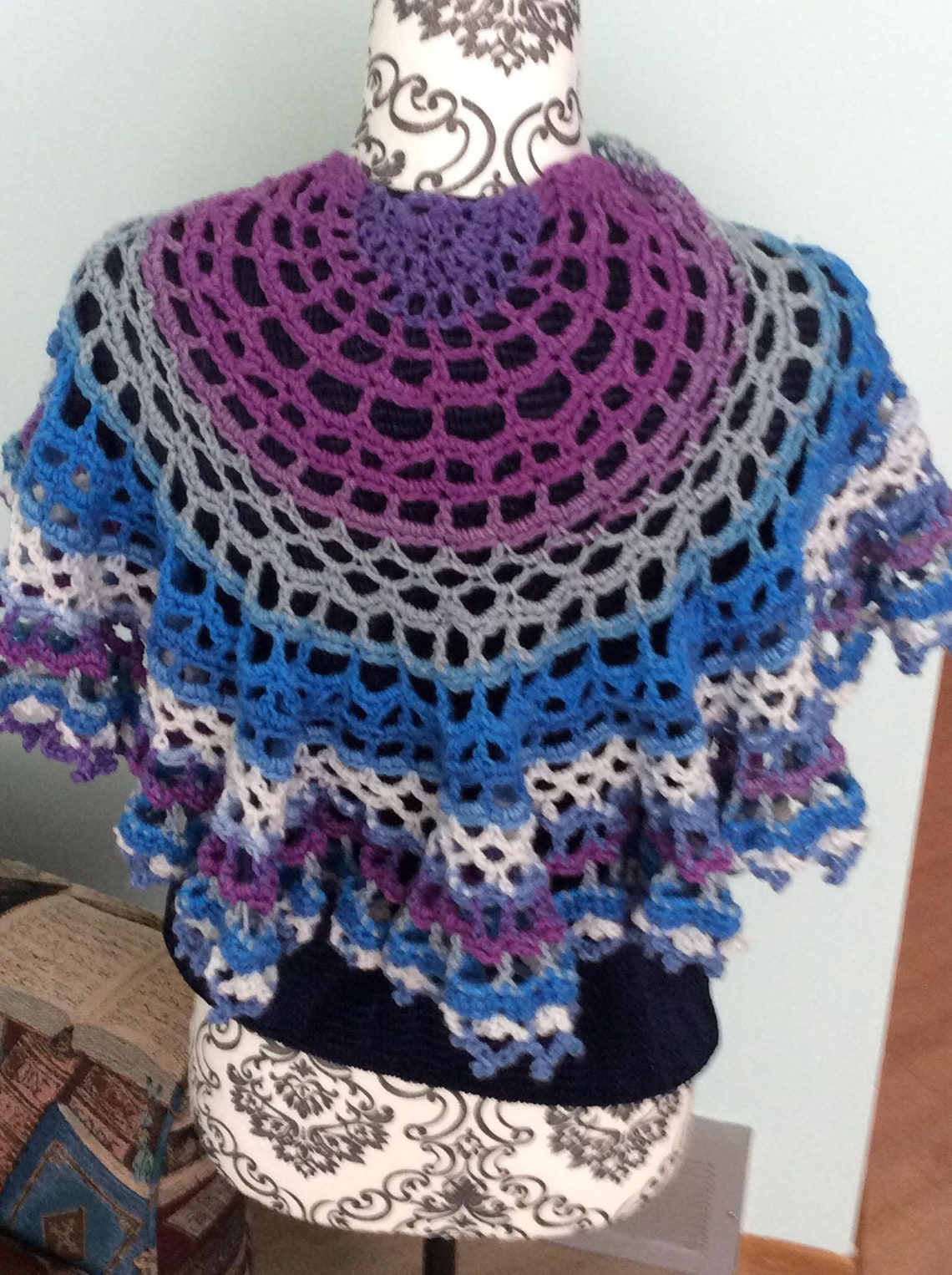 Crochet Toontown Shawl Pattern – Easy Crescent Shawl (PDF ONLY) - Etsy