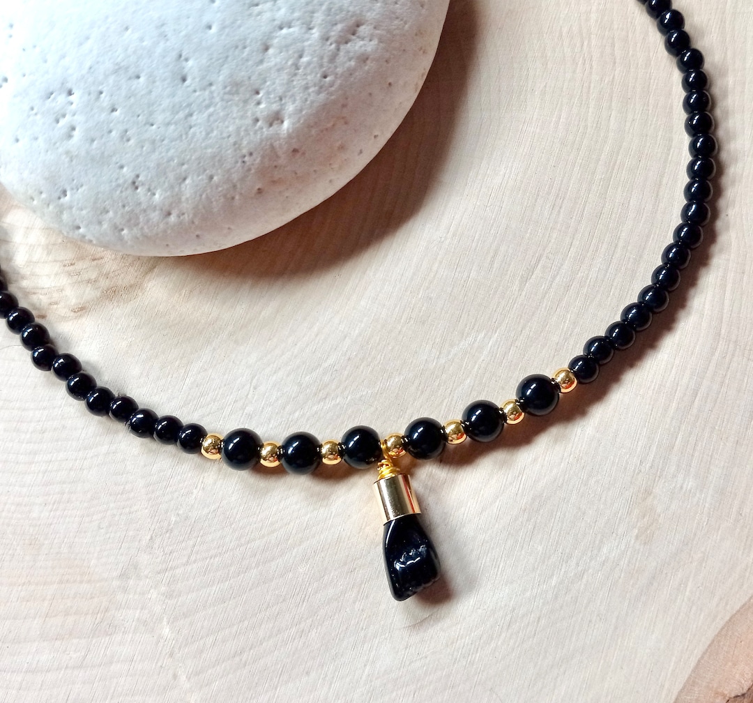 Azabache Negra Necklace, Mano Negra, Hand Pendant, Collar De Cuentas ...