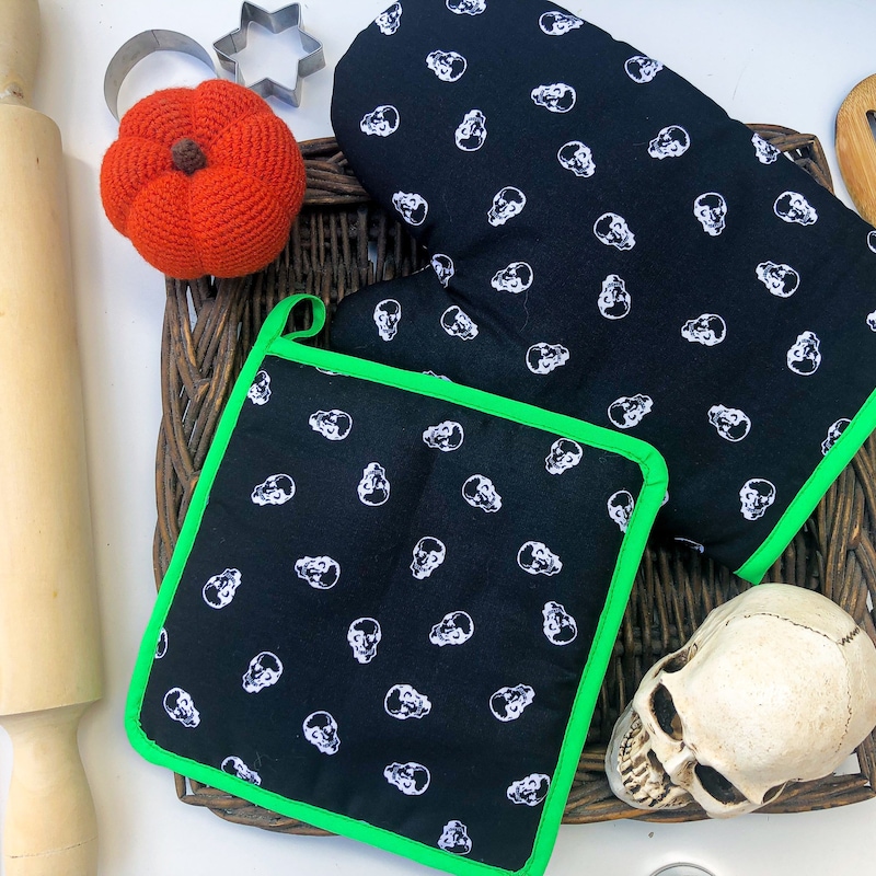 Skull Kitchen - Etsy