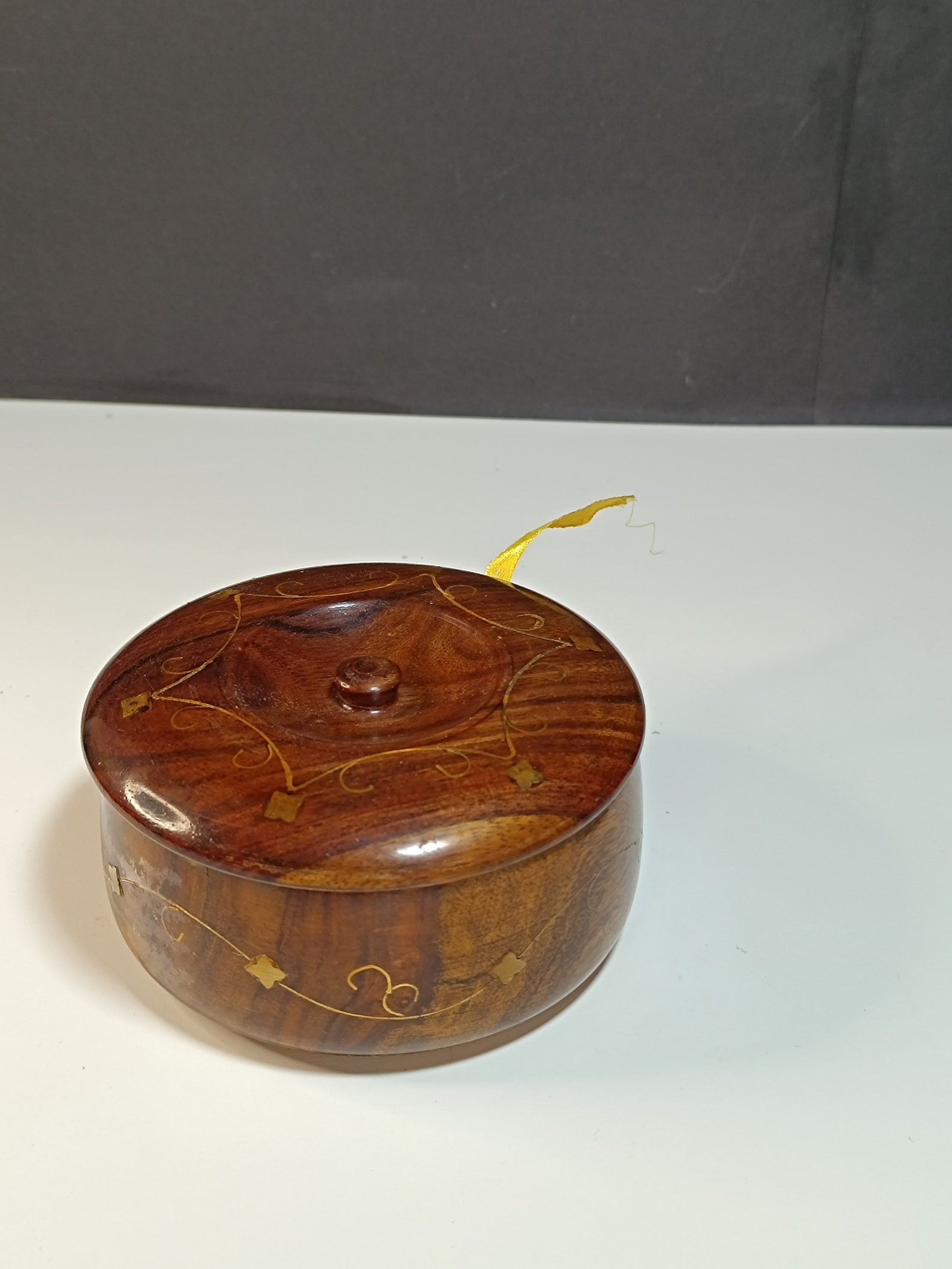 Indian Wooden Box Natural Color Etched Vine Round Wooden Box With Set ...