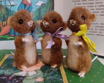 Needle Felted Life Size Mouse, Brown Mouse, Mouse Statue, Fibre Art ...