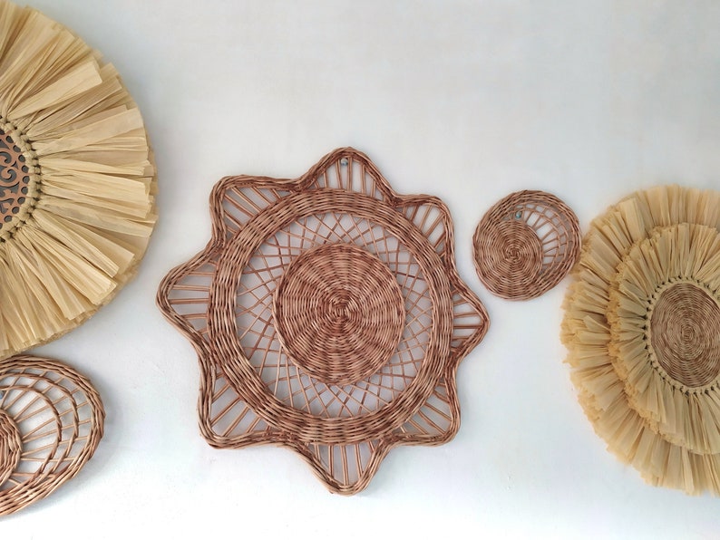 Set 5 wall decor Round wicker plate Boho style Wooden round | Etsy