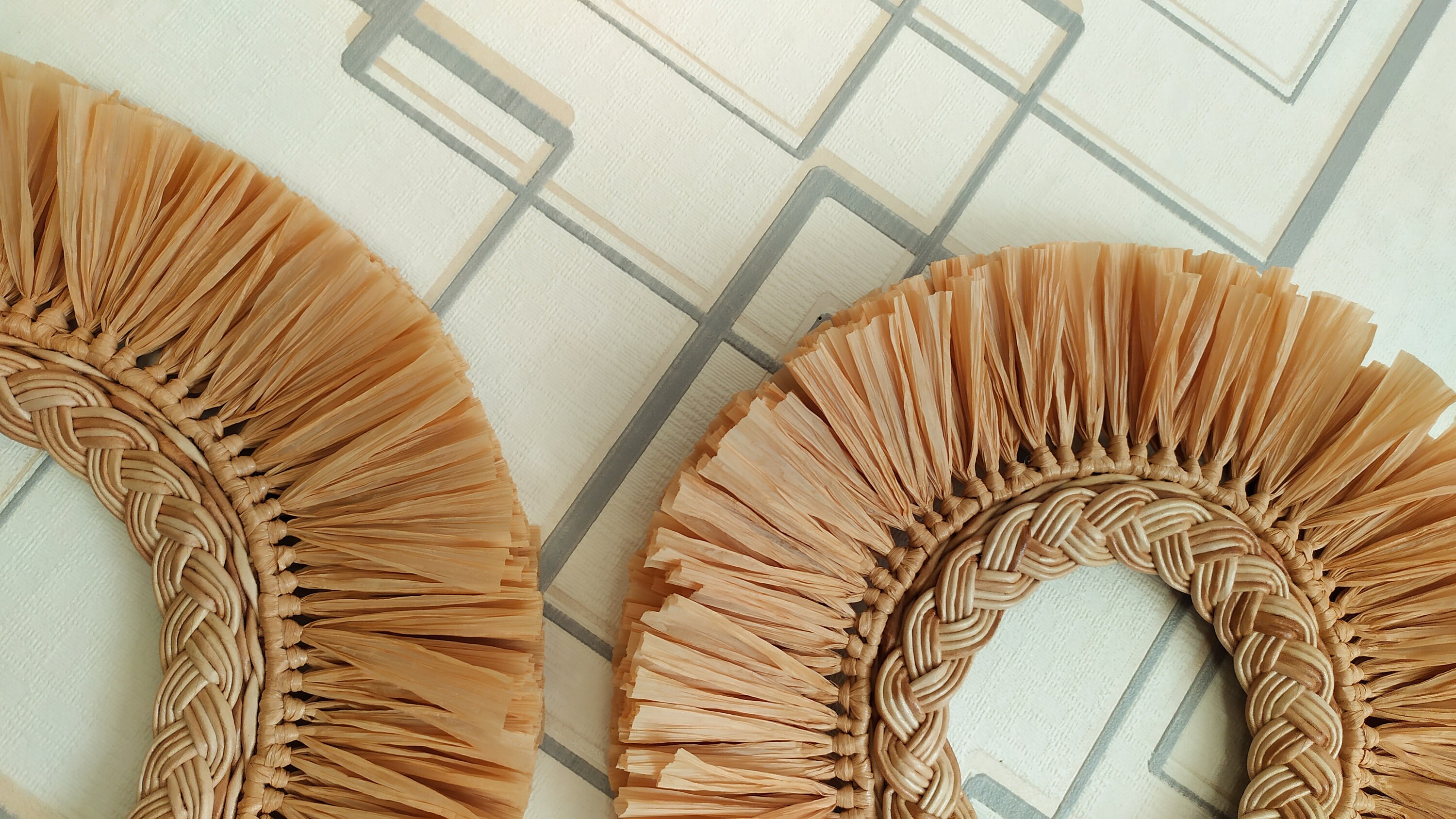 Set of 3 hanging raffia melange round wicker boho plateWall | Etsy