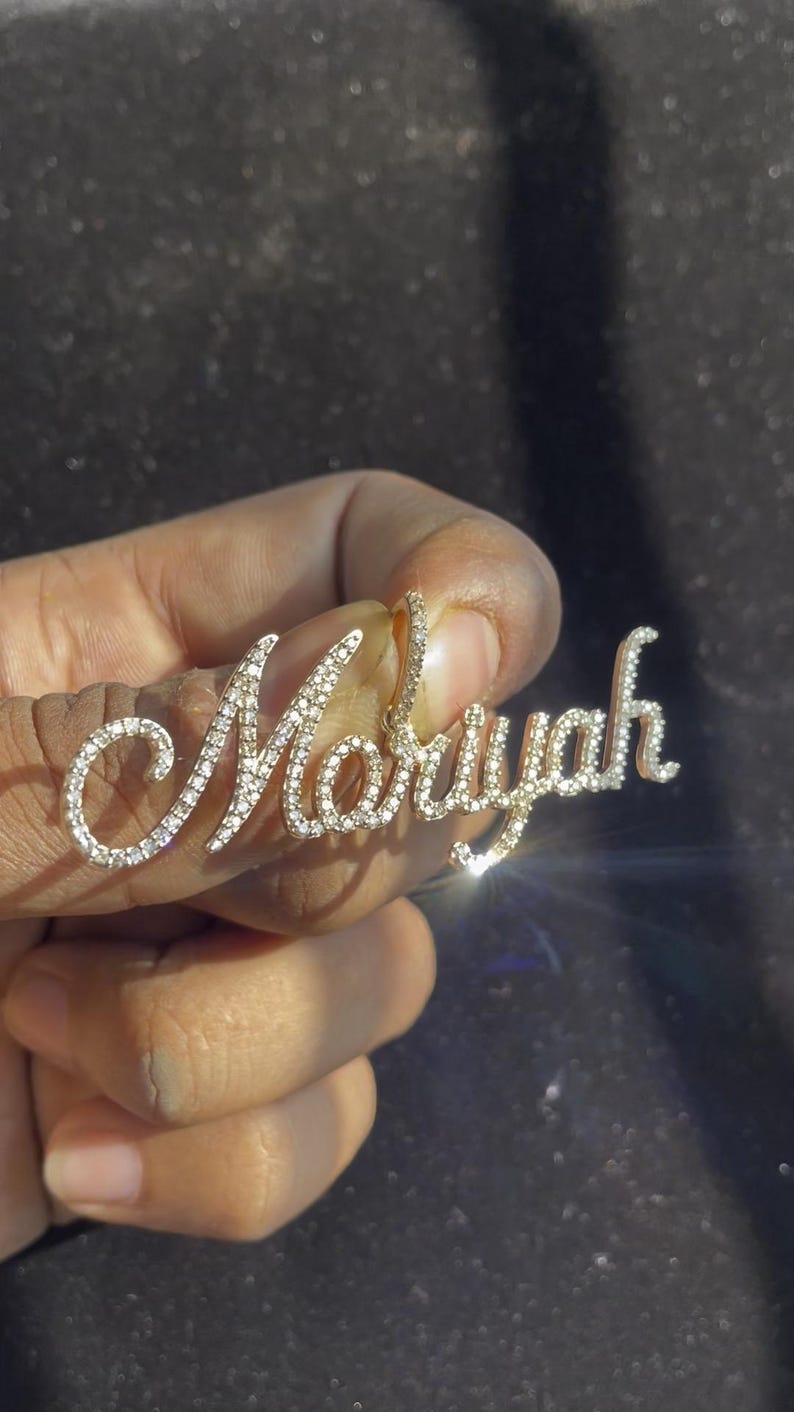 14K Solid Gold Custom Name Necklace: VVS Diamond Nameplate Pendant - Etsy