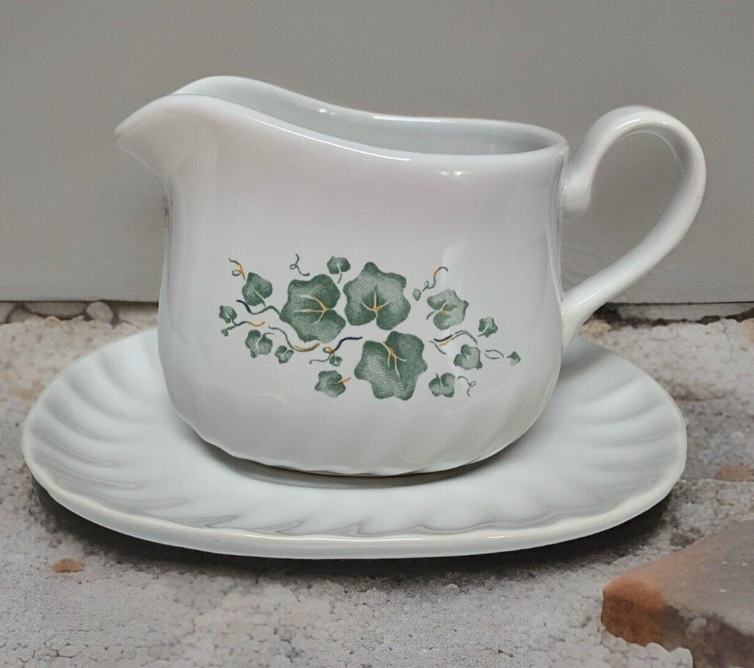 Corelle Coordinates Stoneware Callaway Ivy Gravy / Sauce Boat With ...