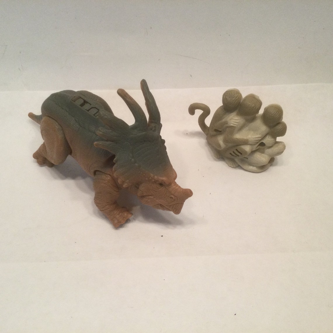 2000 Disney's Dinosaur Movie Plio Zini Suri Yar Lemurs Riding Eema ...