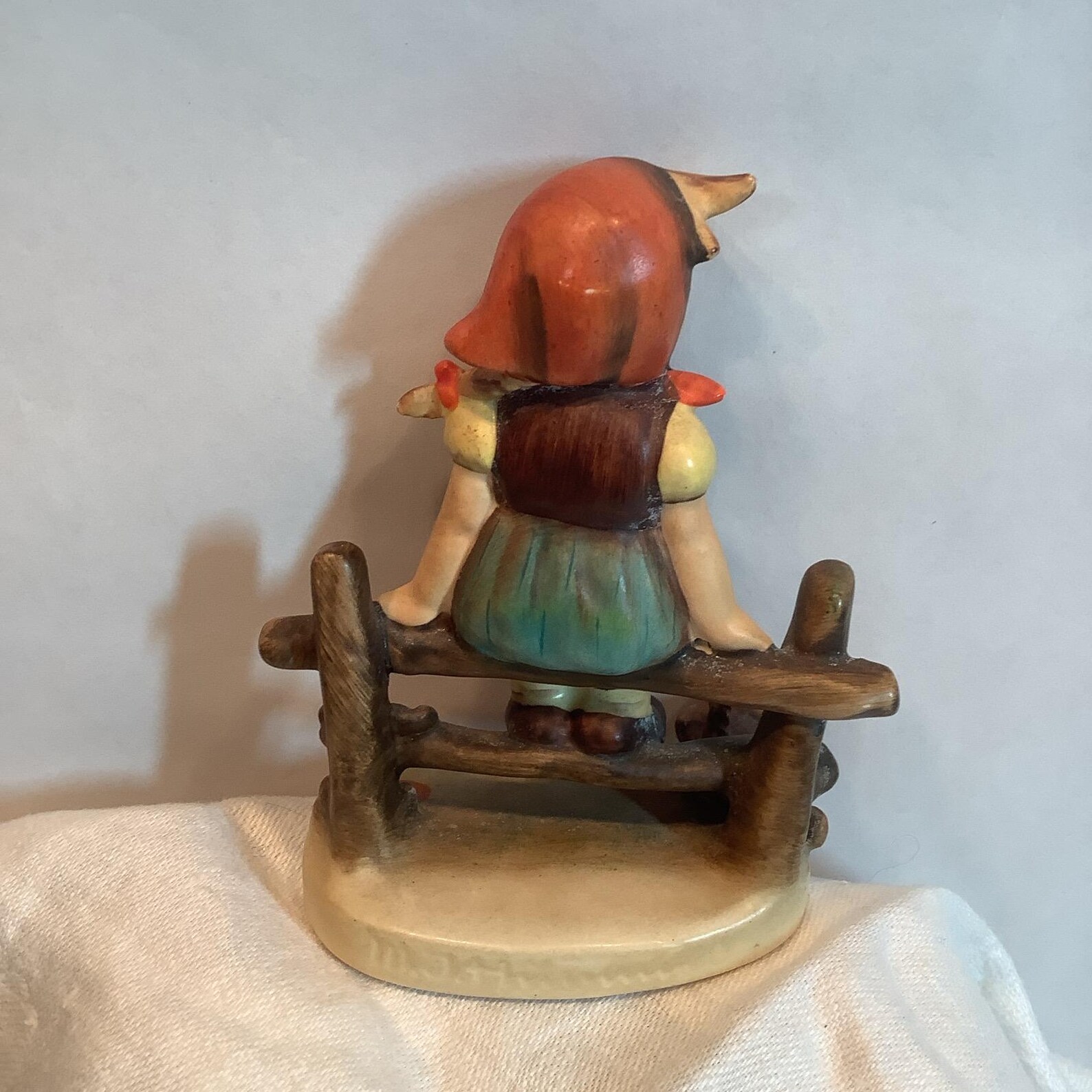 Goebel Hummel "just Resting" Girl on Fence Figurine #112 3/0 TMK 2 Full ...