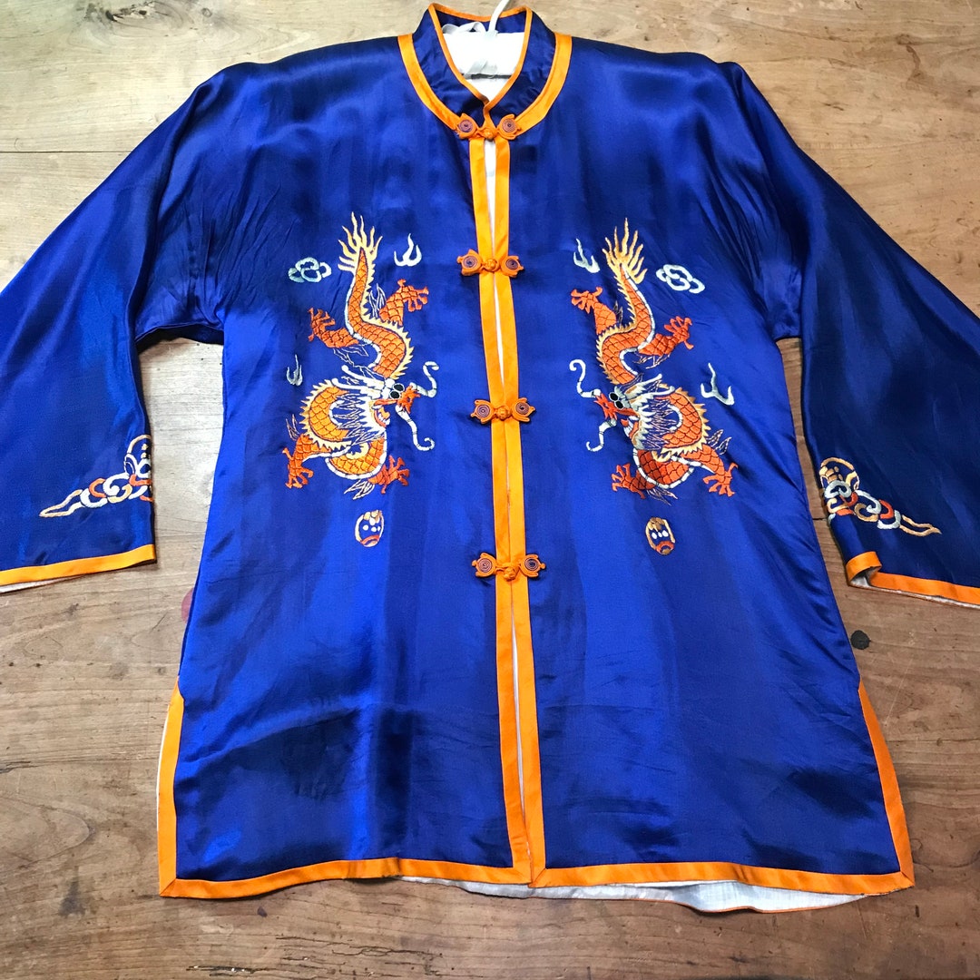Vintage Embroidered Chinese Satin Top WITH PROBLEMS // SMALL Vintage ...
