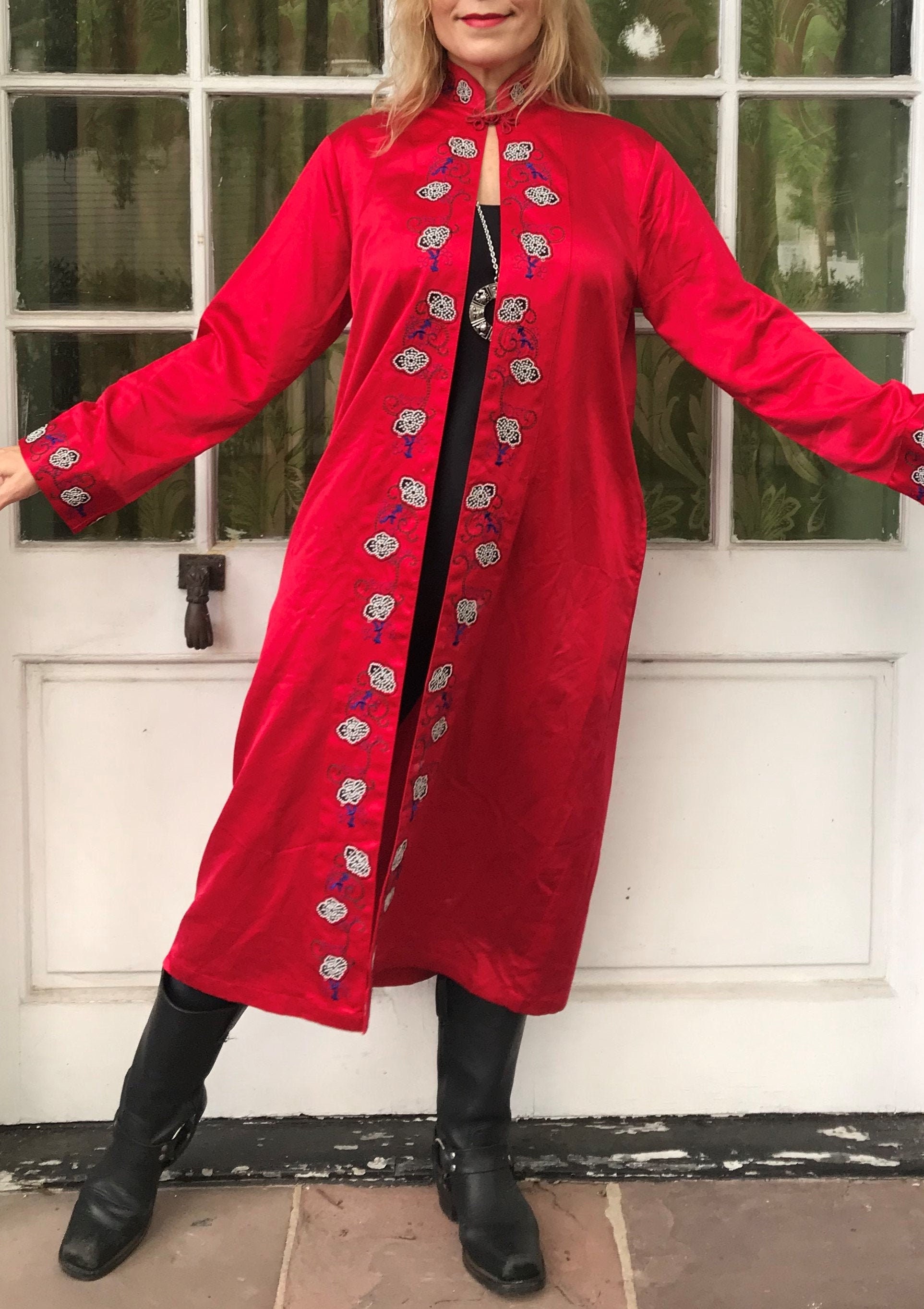 50's Vintage Shiney Red Satin Chinese Robe //MEDIUM Vintage Chinese ...