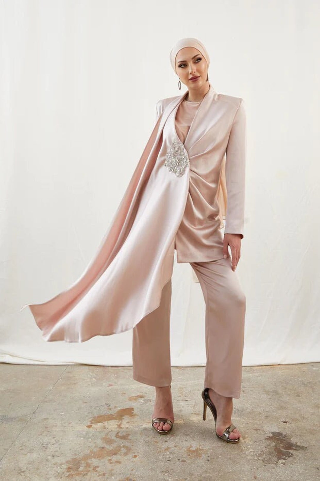 Muslim Wedding Dress, Evening Dress, Islamic Couture, Hijab Evening ...