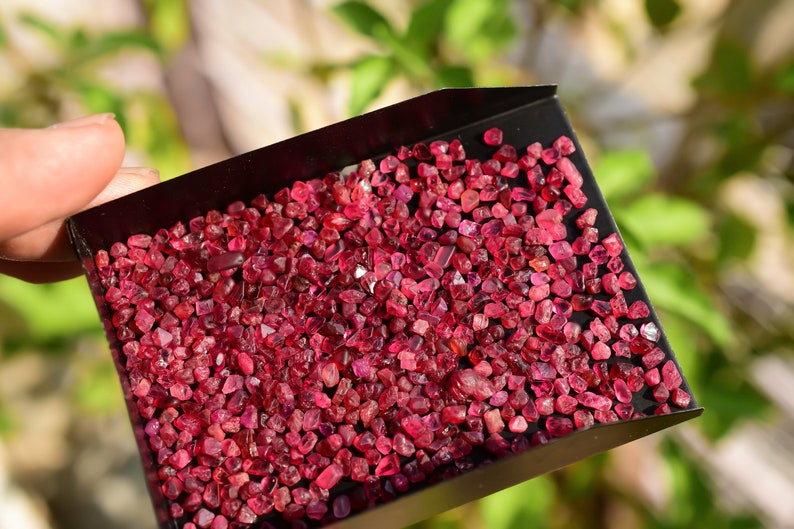 100 Pieces Burmese Red Spinel Rough Gemstone Natural Rare - Etsy
