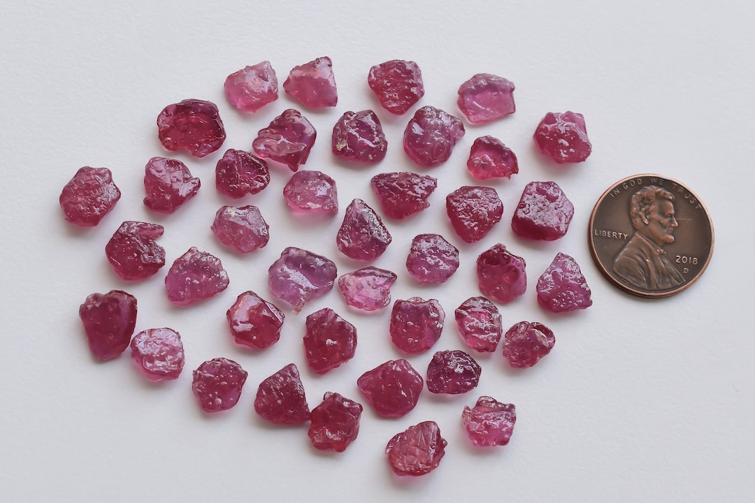 40 Pieces Ruby Glass Filled 10x8x4 to 8x6x2 MM Raw Loose Rough Natural ...