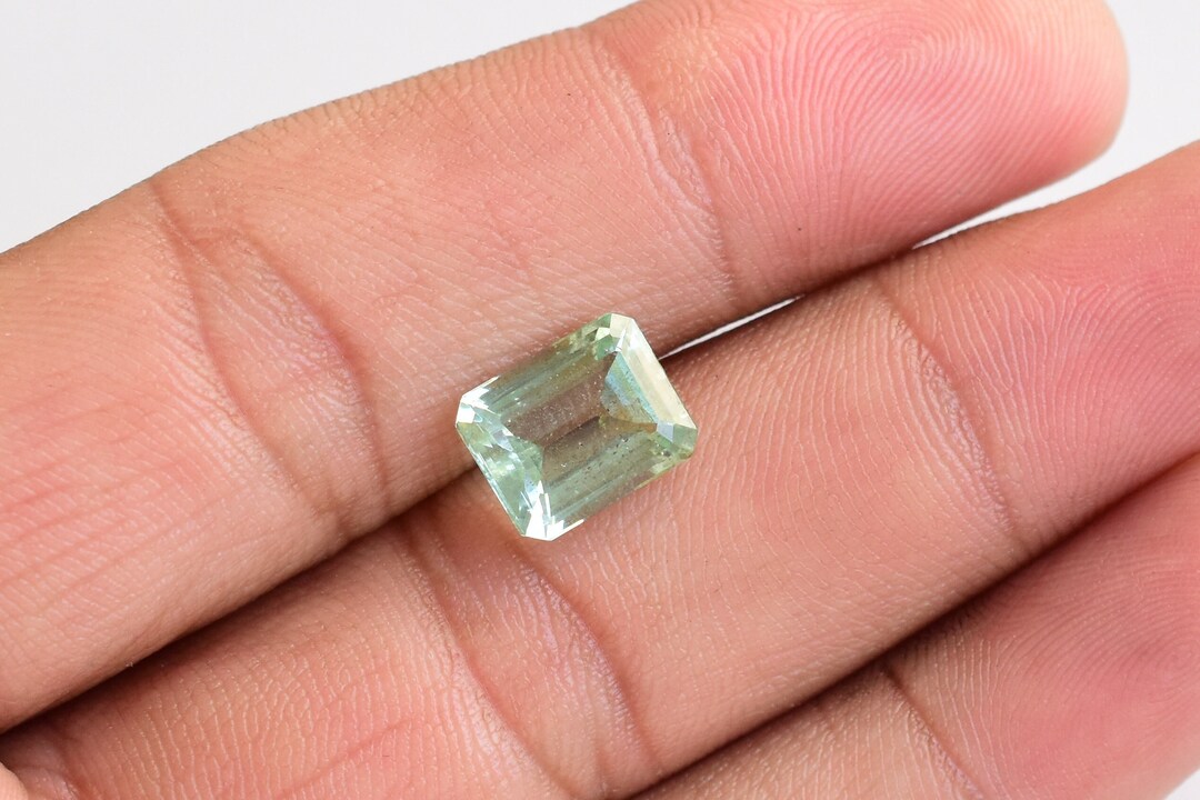 Green Beryl Faceted Octagon Cut Stone 11x9x5 Mm Natural Loose Gemstone ...