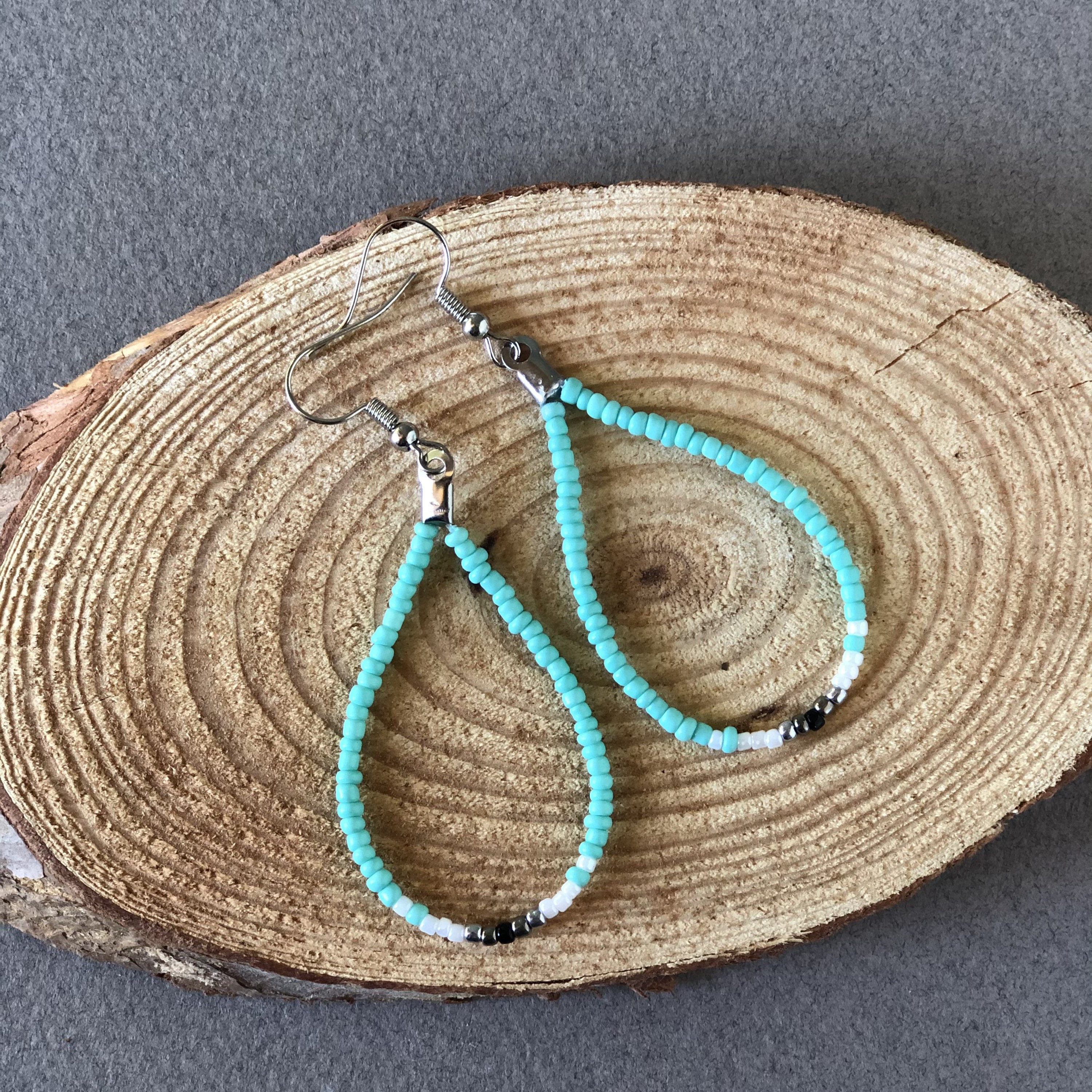 Pendientes colgantes de cuentas turquesas - Etsy España