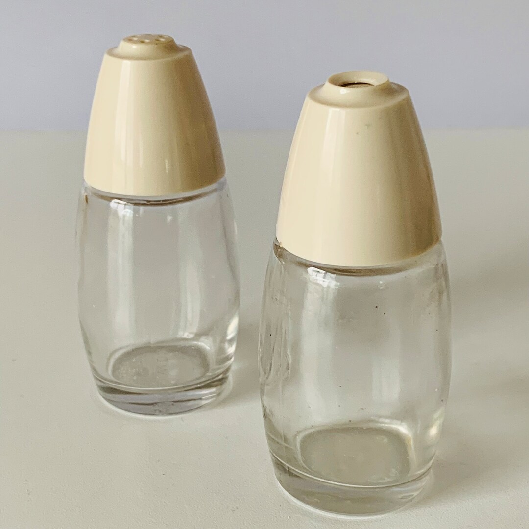 VINTAGE GEMCO SHAKERS, Gemco Glass Salt Pepper Shakers With Beige Tan ...
