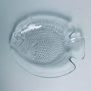 ARCOROC FISH SHAPED Dish, Small Fish Dish, Embossed Clear Glass Fish ...