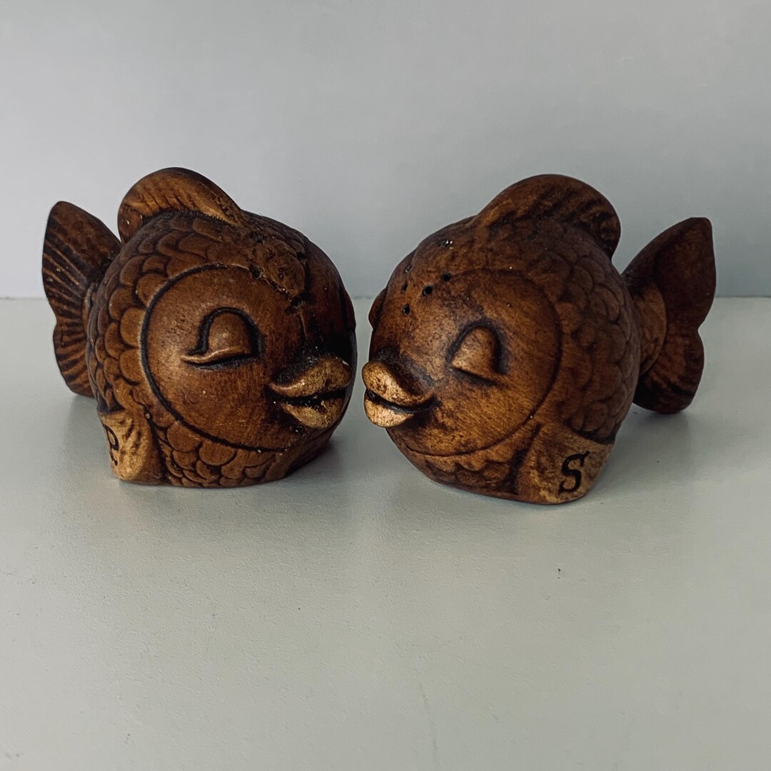 KISSING FISH SHAKERS, Fish Shaped Salt and Pepper Shakers, Kissing ...
