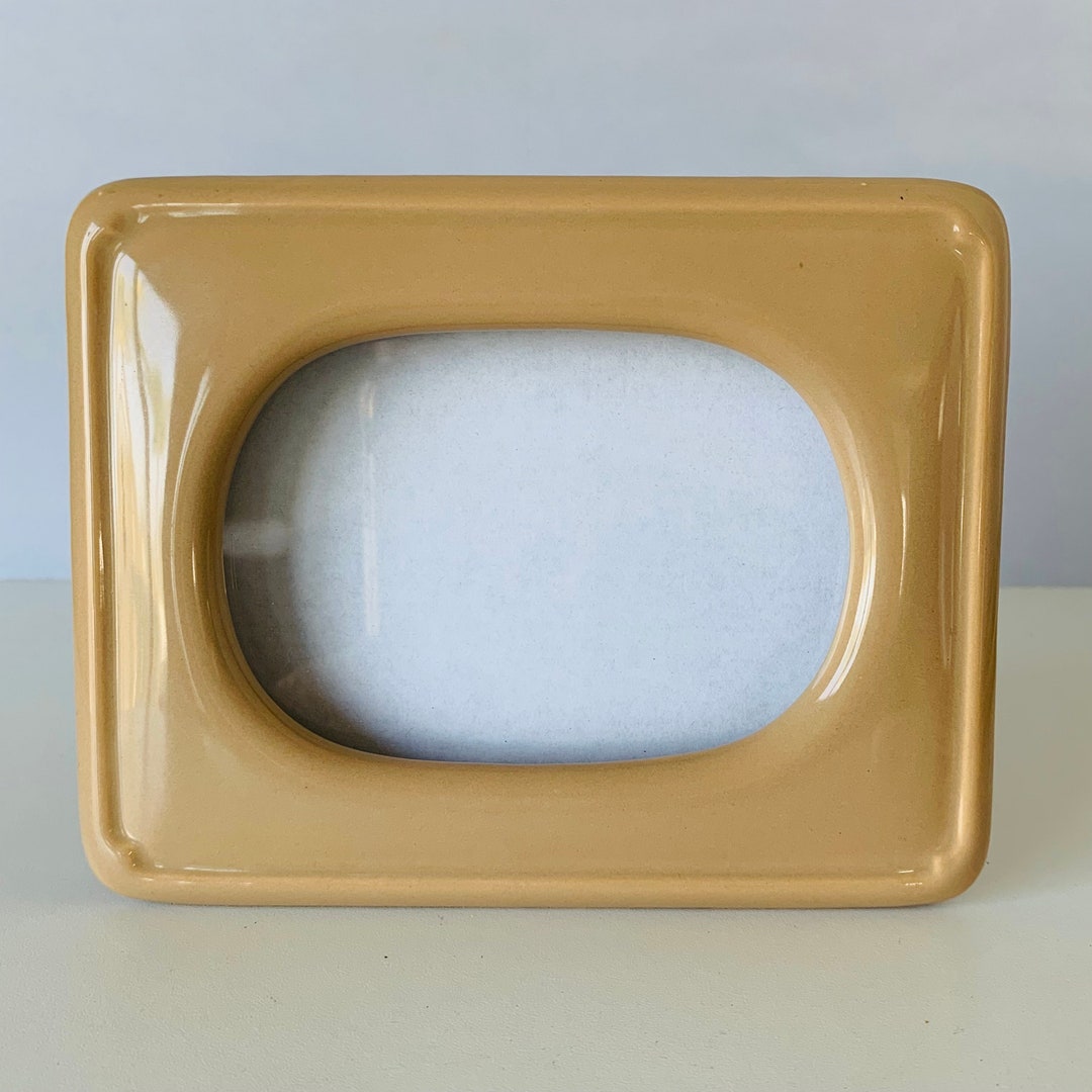 VINTAGE TAN CERAMIC Frame, Made in Japan Swivel Easel Tabletop Picture ...