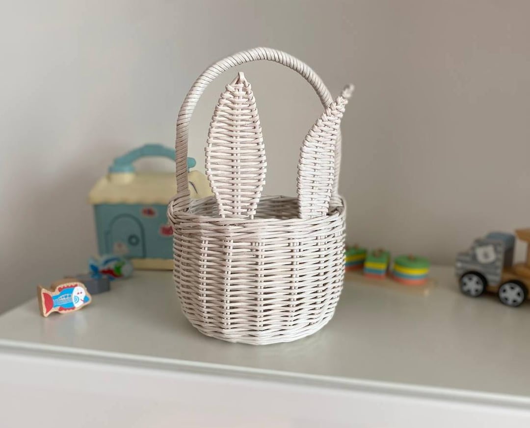 Light-colored Wicker Bunny Basket, Easter Egg Hunts Decorative Basket ...