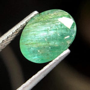 Natural Green Color With White Sunstone Schiller Emerald, Emerald Oval ...