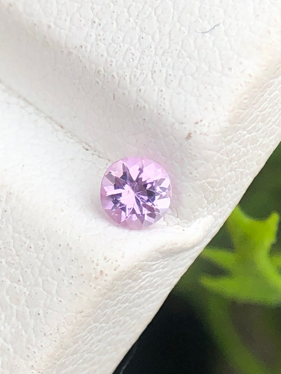 Pink tanzanite jewelry store
