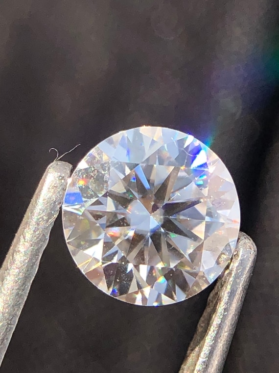 Buy White Rainbow Fire Moissanite 5mm Loose VVSI Clean Moissanite Natural White Moissanite Round Cut Sparkling Moissanite Gemstone moissanite Online in India Etsy