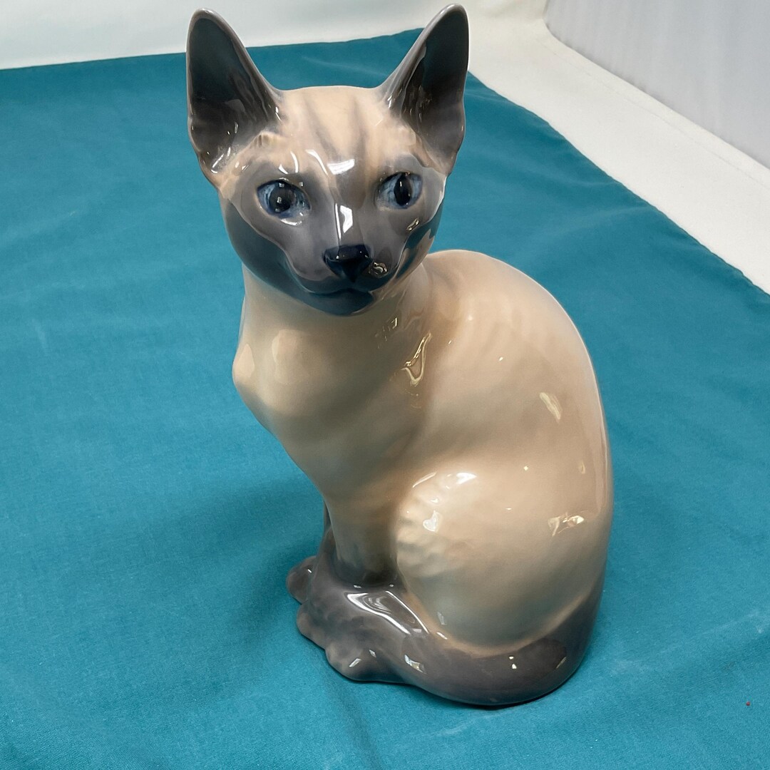 Royal Copenhagen Siamese Cat Porcelain Figurine #3281 - Etsy