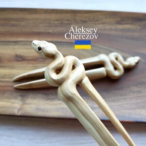 Natural Lilac & Boxwood Wooden Hair Fork, Carved Snake Stick for Long ...