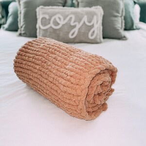 PEACHY COZY THROW - Etsy
