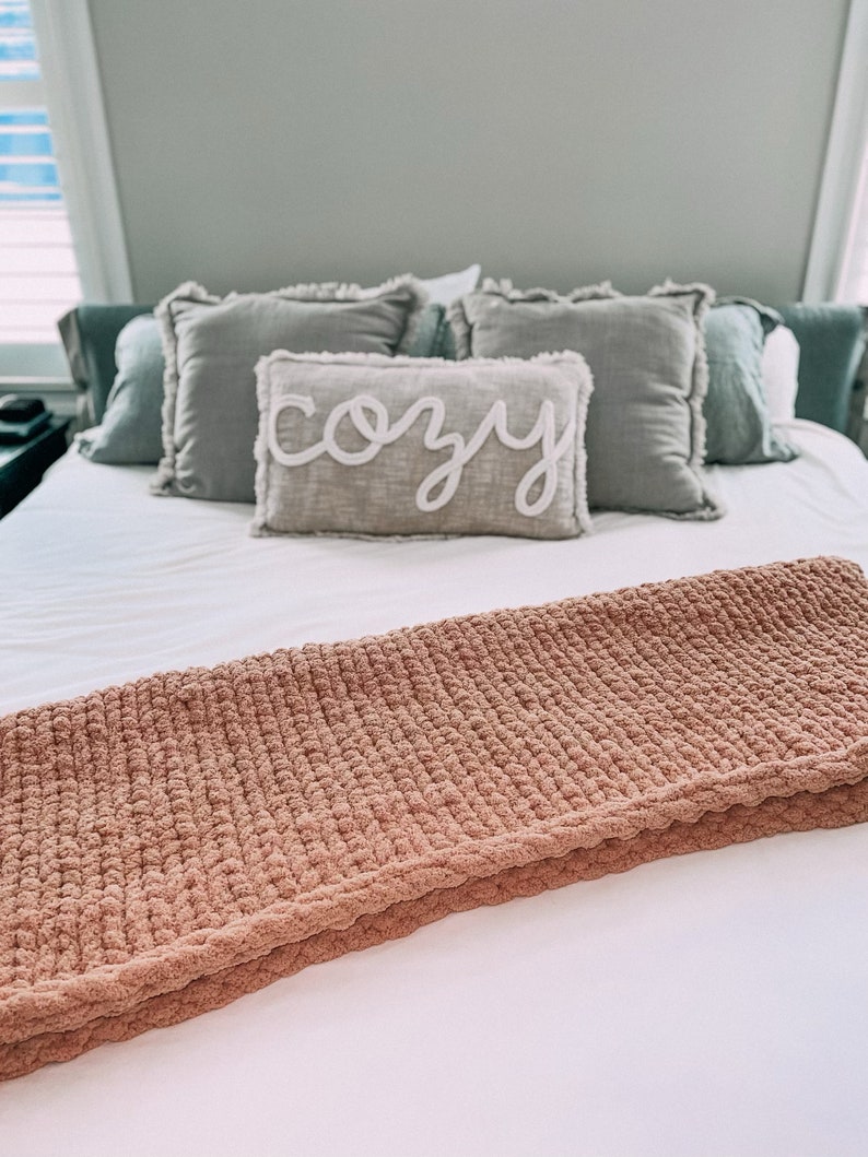 PEACHY COZY THROW - Etsy